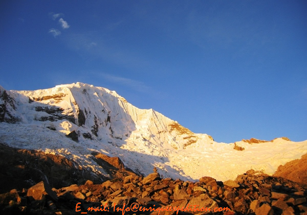 Nevados Pisco Copa Alpamayo Cordillera Blanca Perú