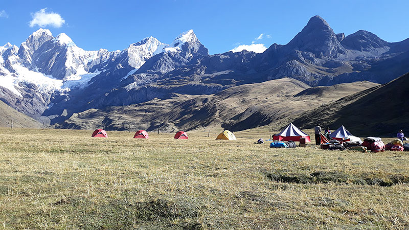 Trekking Cordillera Raura y Huayhuash Perú